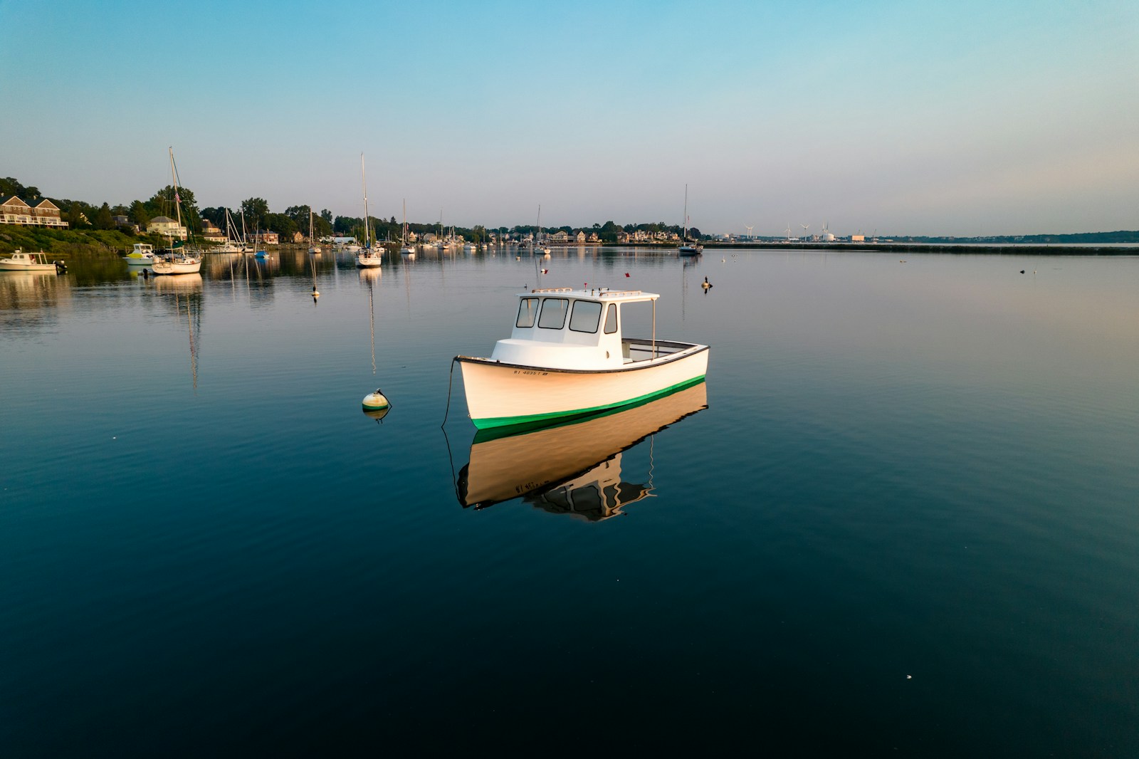 The Right Way to Use Distress Signals While Boating - Marine Insurance Now